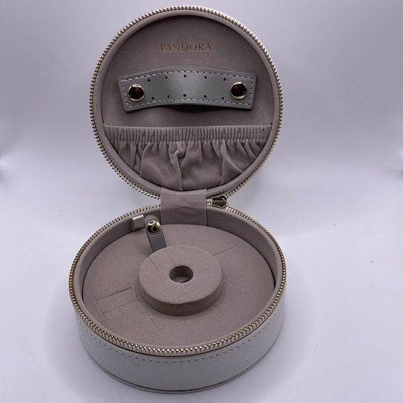 Pandora | Storage & Organization | Pandora White Round Travel Companion ...